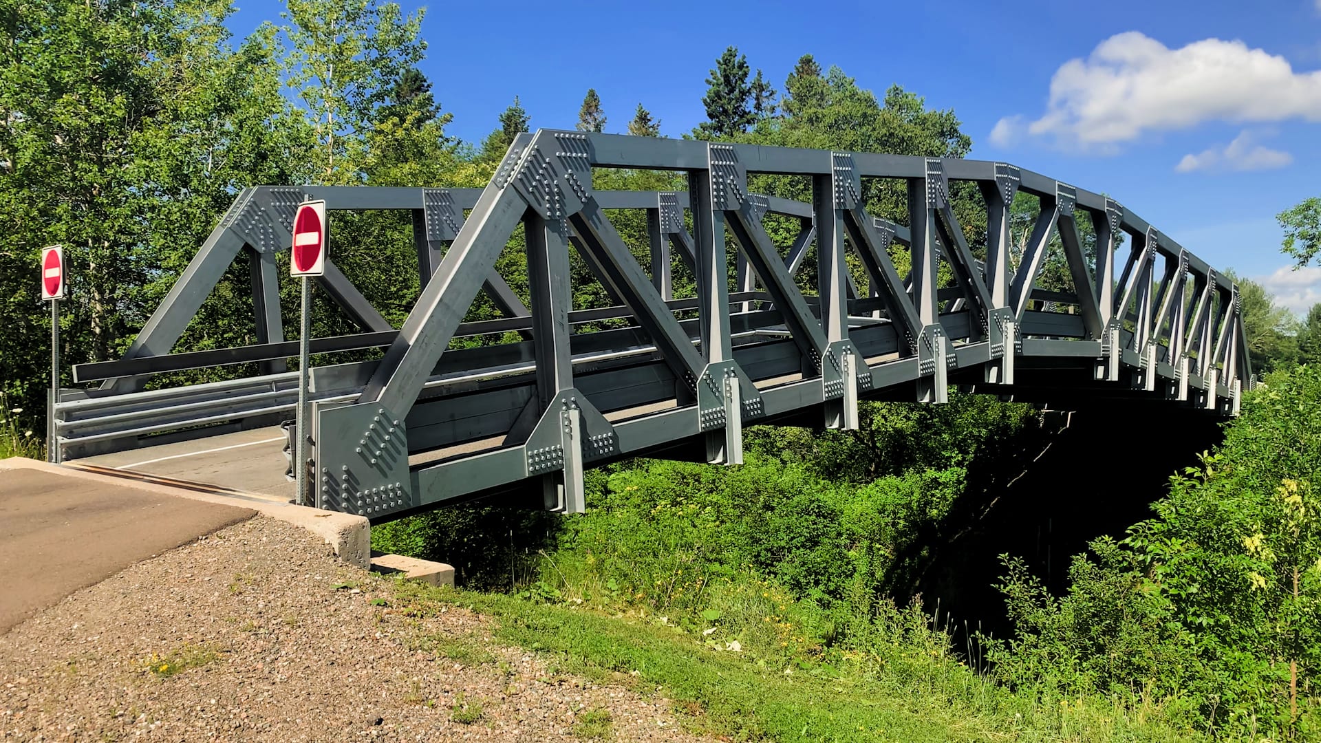 Unique Hampton, NB bridge arches over double-stack trains