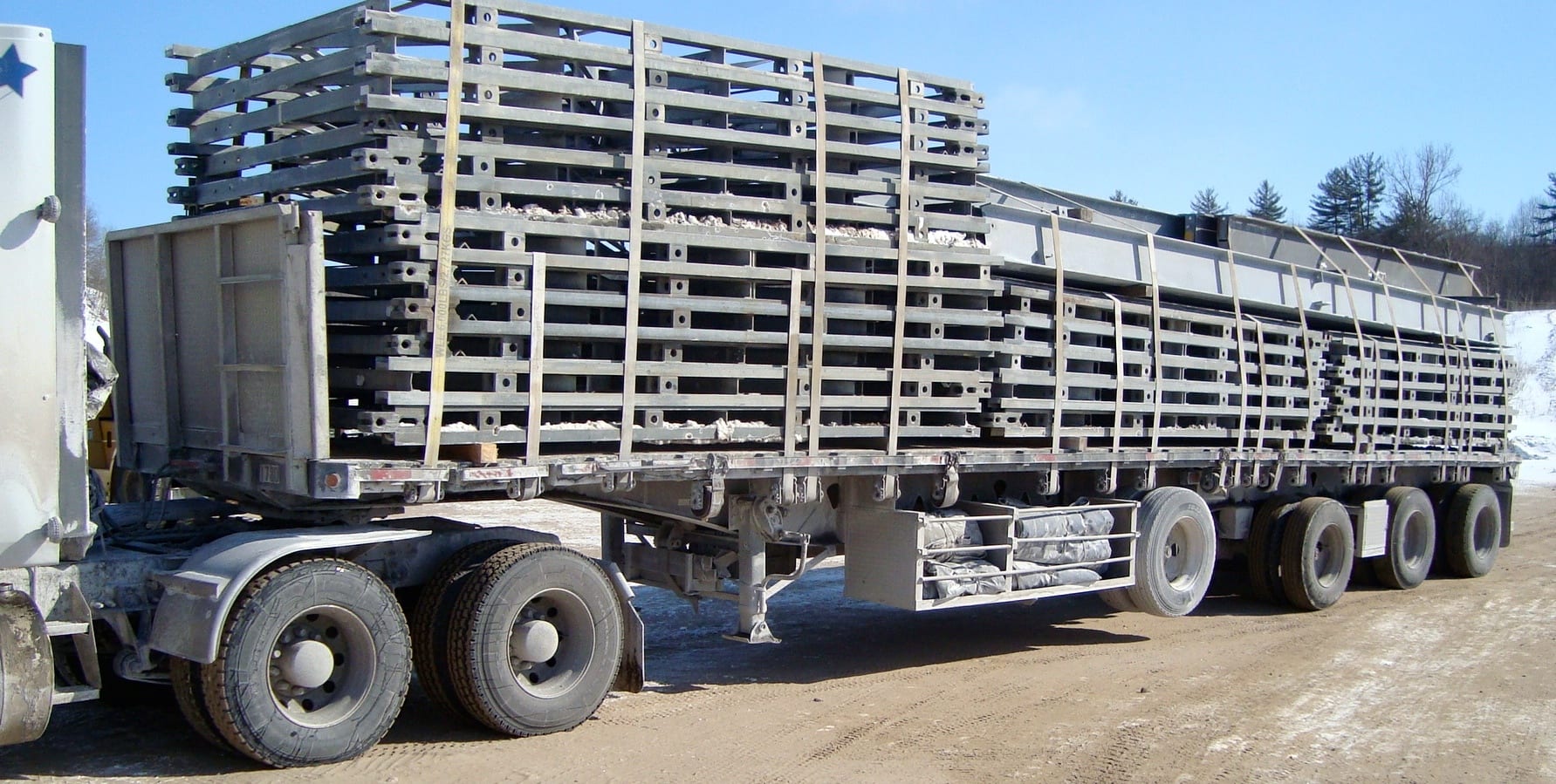 Prefabricated detour bridge stretches 67.5 metres over Quebec river