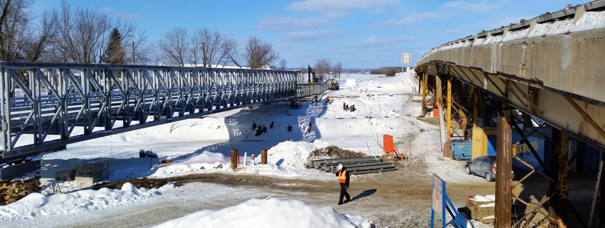 Prefabricated detour bridge stretches 67.5 metres over Quebec river